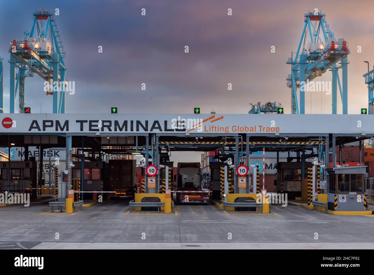 Apm terminals -Fotos und -Bildmaterial in hoher Auflösung – Alamy