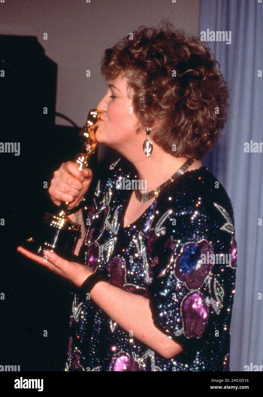 Brenda Fricker bei der Verleihung der Academy Awards 62nd am 26. März ...