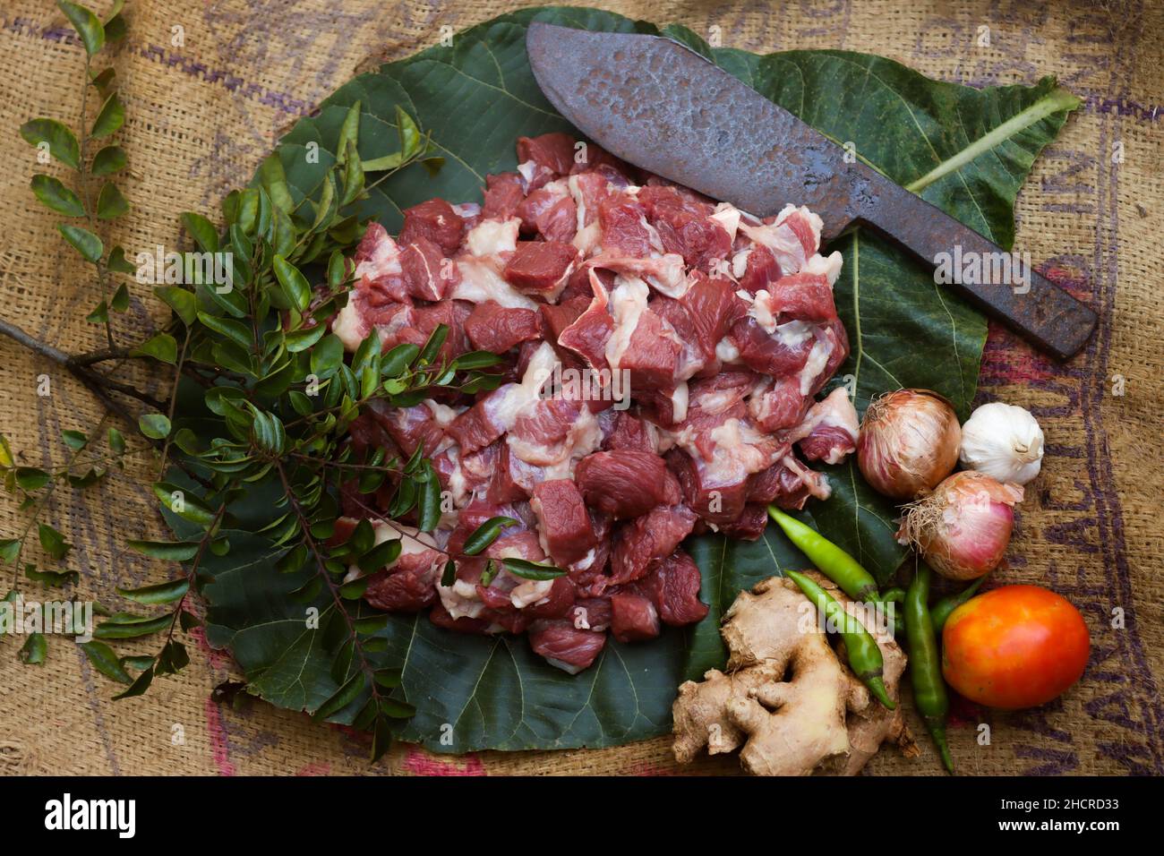 Rindfleisch kokosnuss braten -Fotos und -Bildmaterial in hoher ...