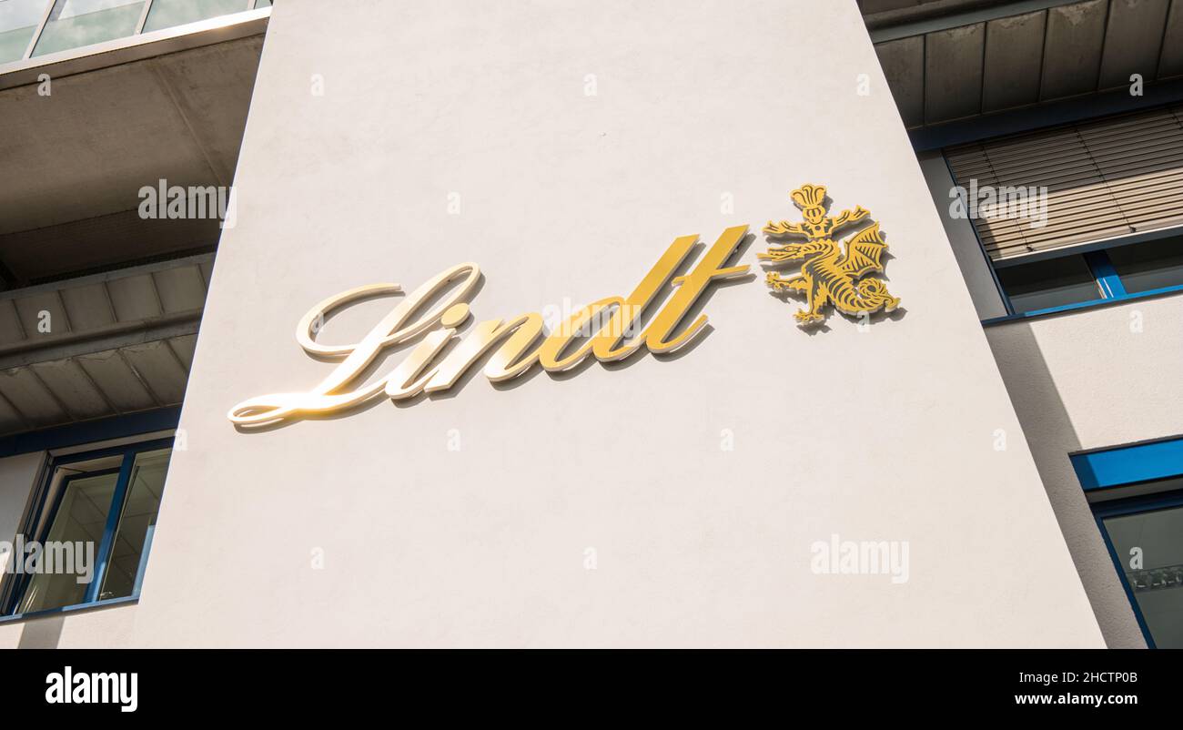 Lindt logo -Fotos und -Bildmaterial in hoher Auflösung – Alamy