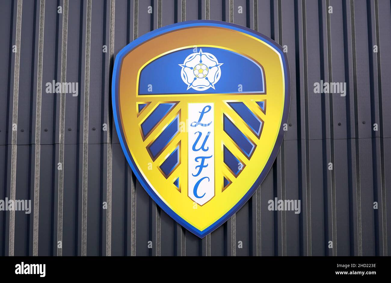 Leeds united badge -Fotos und -Bildmaterial in hoher Auflösung – Alamy