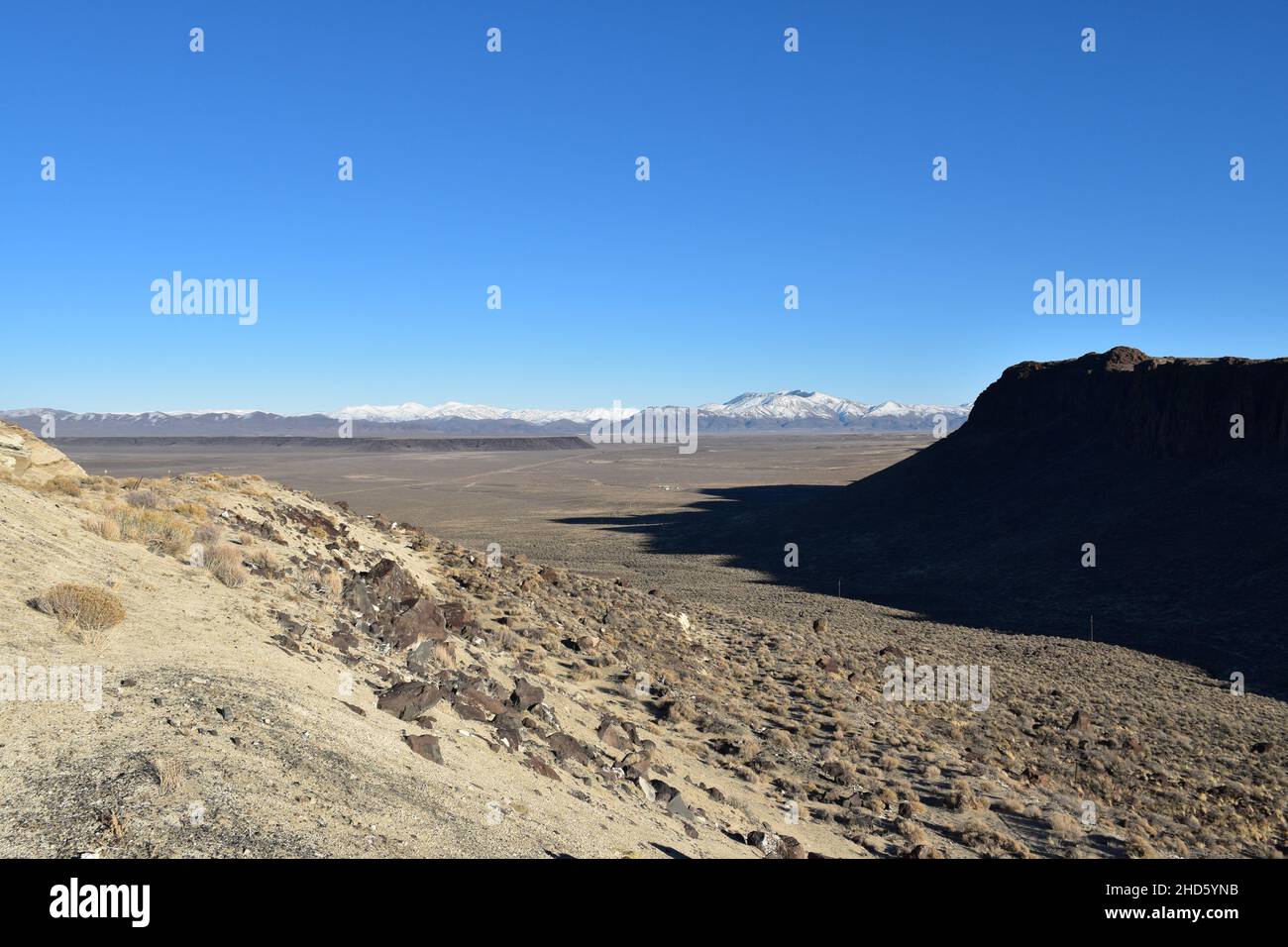 Blick nach Osten vom OR-140 (Warner Highway zwischen Adel und Denio ...