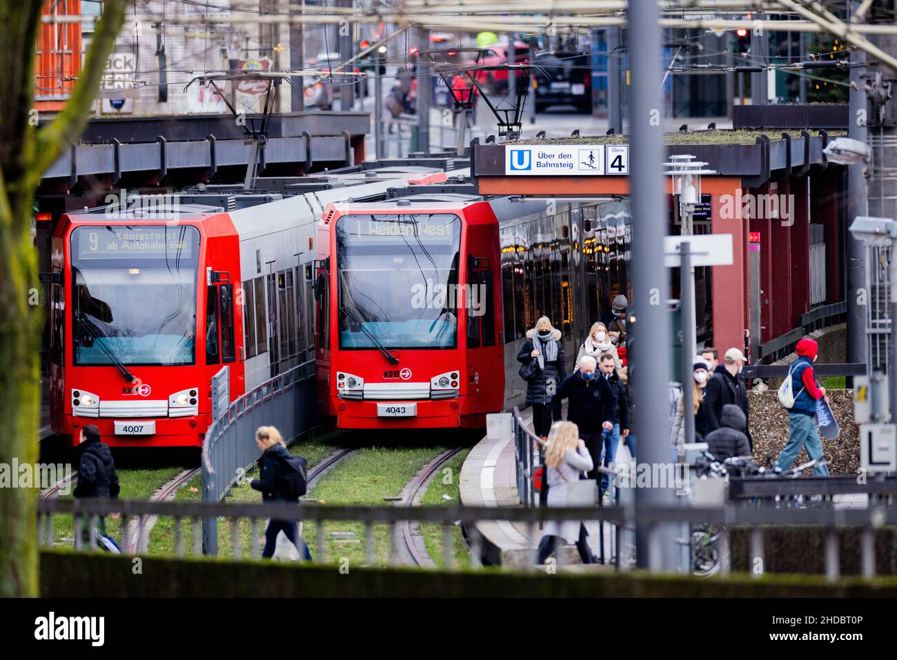 Kvb haltestelle -Fotos und -Bildmaterial in hoher Auflösung – Alamy
