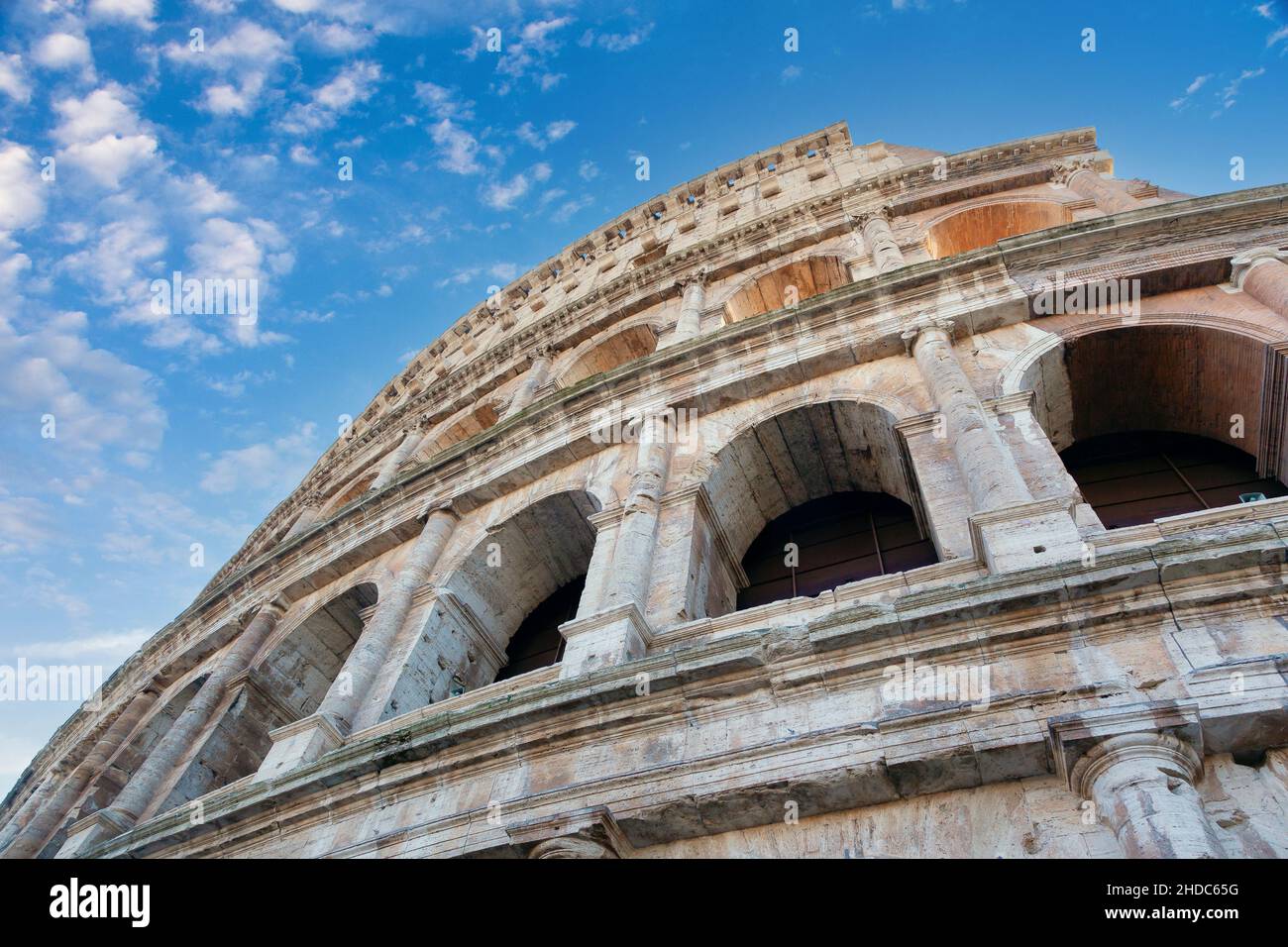 Kolosseum von Rom, Italien, das emblematischste und prestigeträchtigste ...