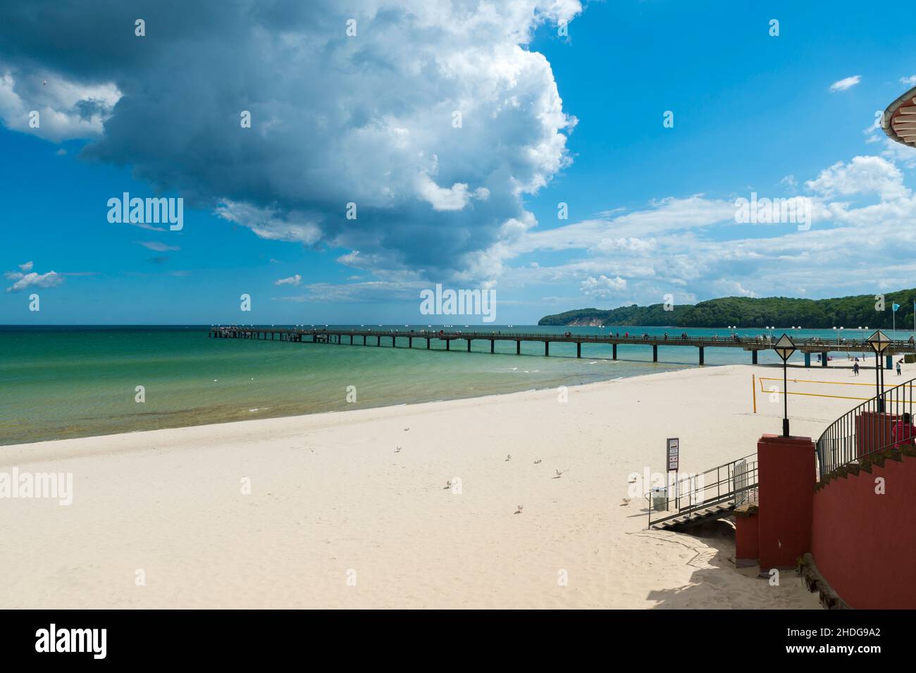Ostsee seebad binz seebrücke -Fotos und -Bildmaterial in hoher ...