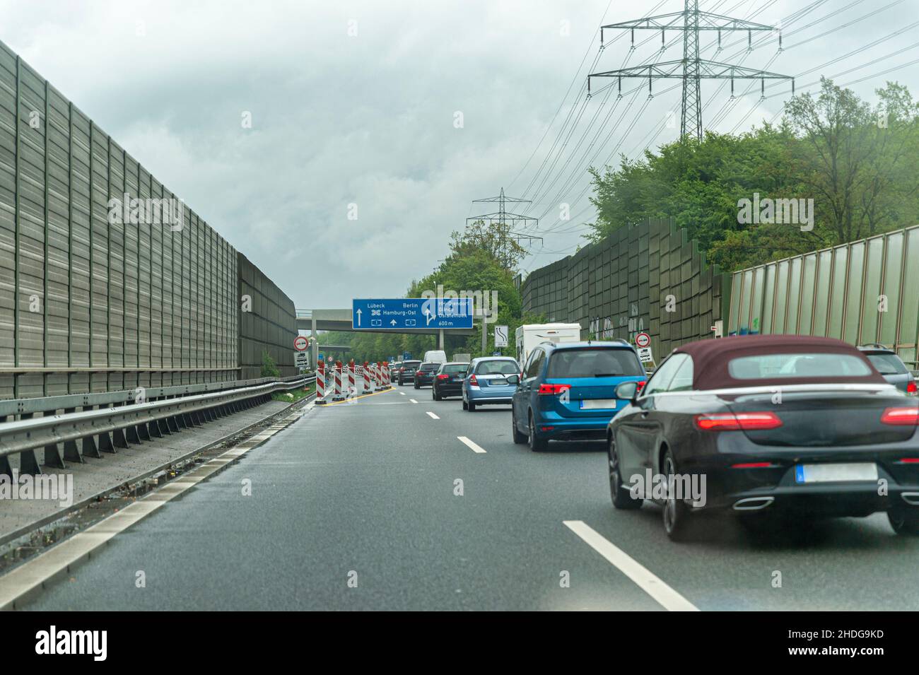 Engpass zeichen -Fotos und -Bildmaterial in hoher Auflösung – Alamy