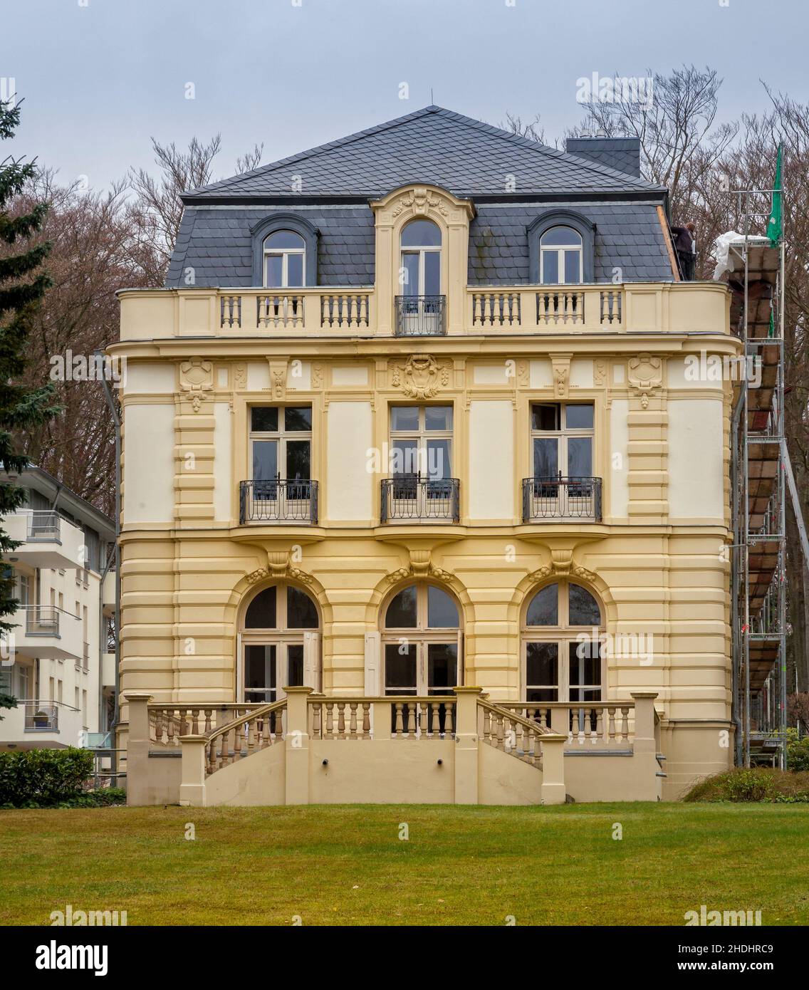Grunderzeit villen -Fotos und -Bildmaterial in hoher Auflösung – Alamy