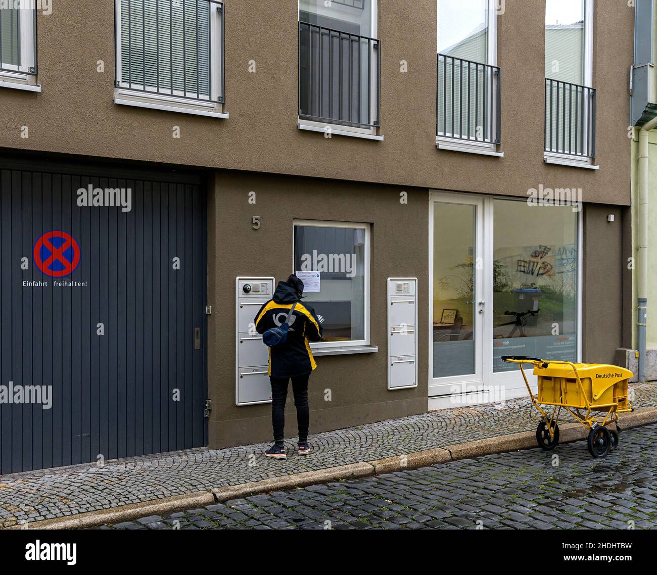Postman postmen -Fotos und -Bildmaterial in hoher Auflösung – Alamy