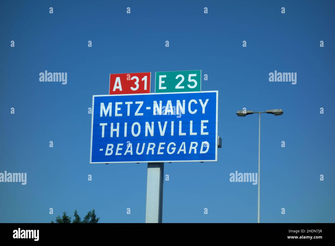 Luxus Bildtafel Der Verkehrszeichen In Frankreich Ebenbild