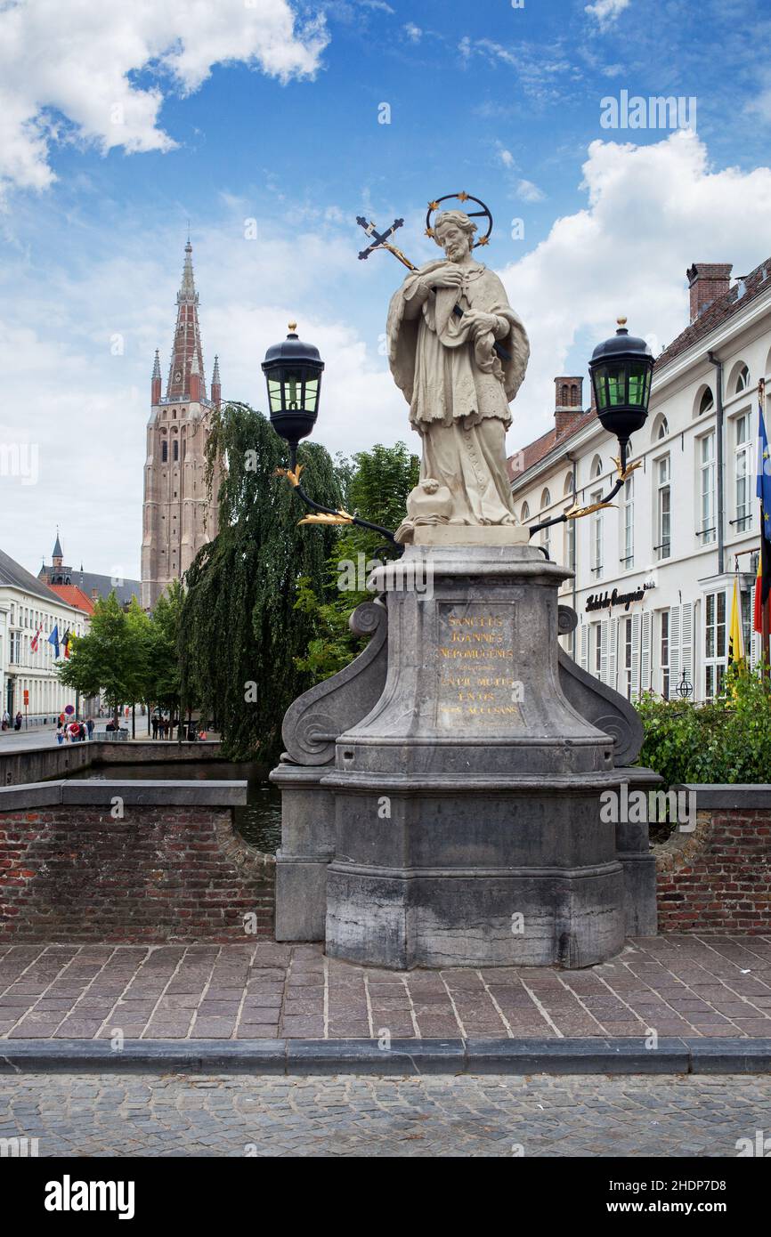 Nepomuk statuen -Fotos und -Bildmaterial in hoher Auflösung – Alamy