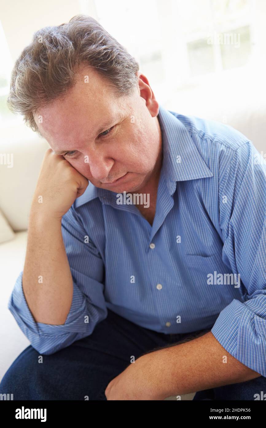 Mann depression -Fotos und -Bildmaterial in hoher Auflösung – Alamy