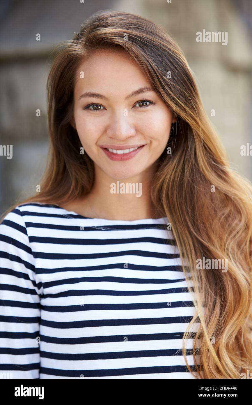 Asiaten erwachsene -Fotos und -Bildmaterial in hoher Auflösung – Alamy