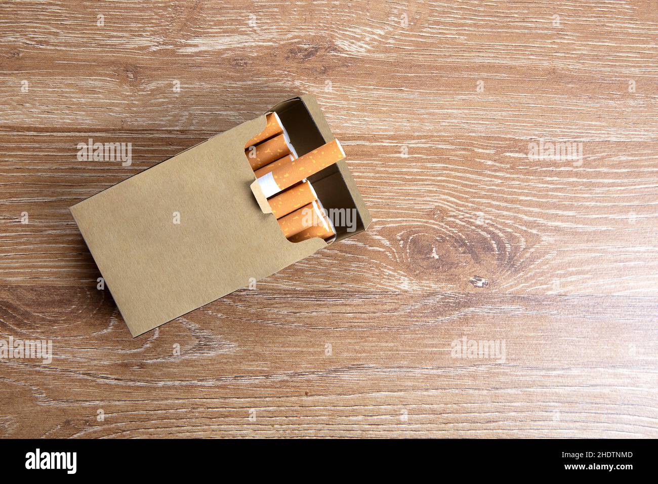 Cigarette packages -Fotos und -Bildmaterial in hoher Auflösung – Alamy