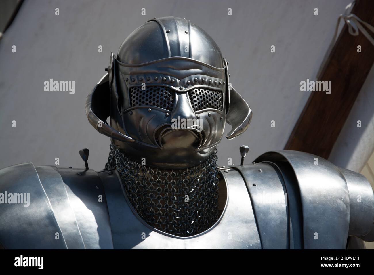 Suit of armors -Fotos und -Bildmaterial in hoher Auflösung – Alamy