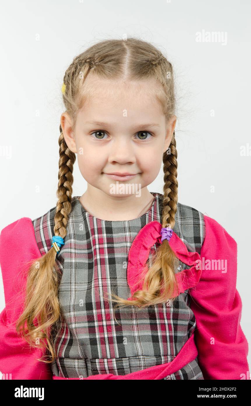 Blonde mädchen zöpfe -Fotos und -Bildmaterial in hoher Auflösung – Alamy