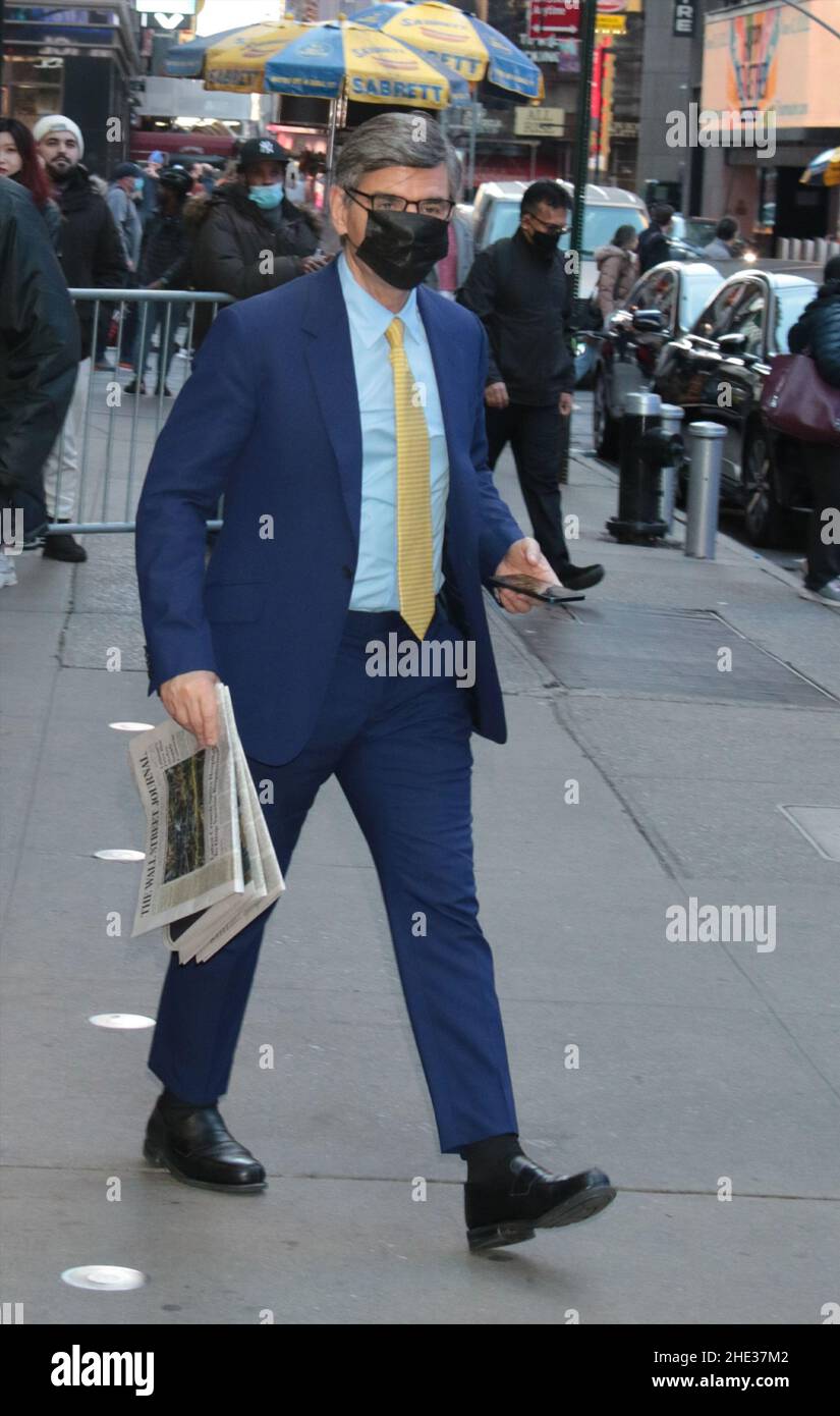 New York - NY - 20211214 Ginger ZeeGeorge StephanopoulosMichael Strahan ...