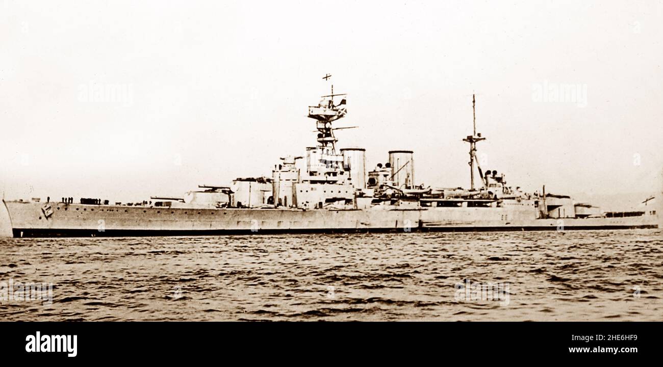 Hms hood -Fotos und -Bildmaterial in hoher Auflösung – Alamy