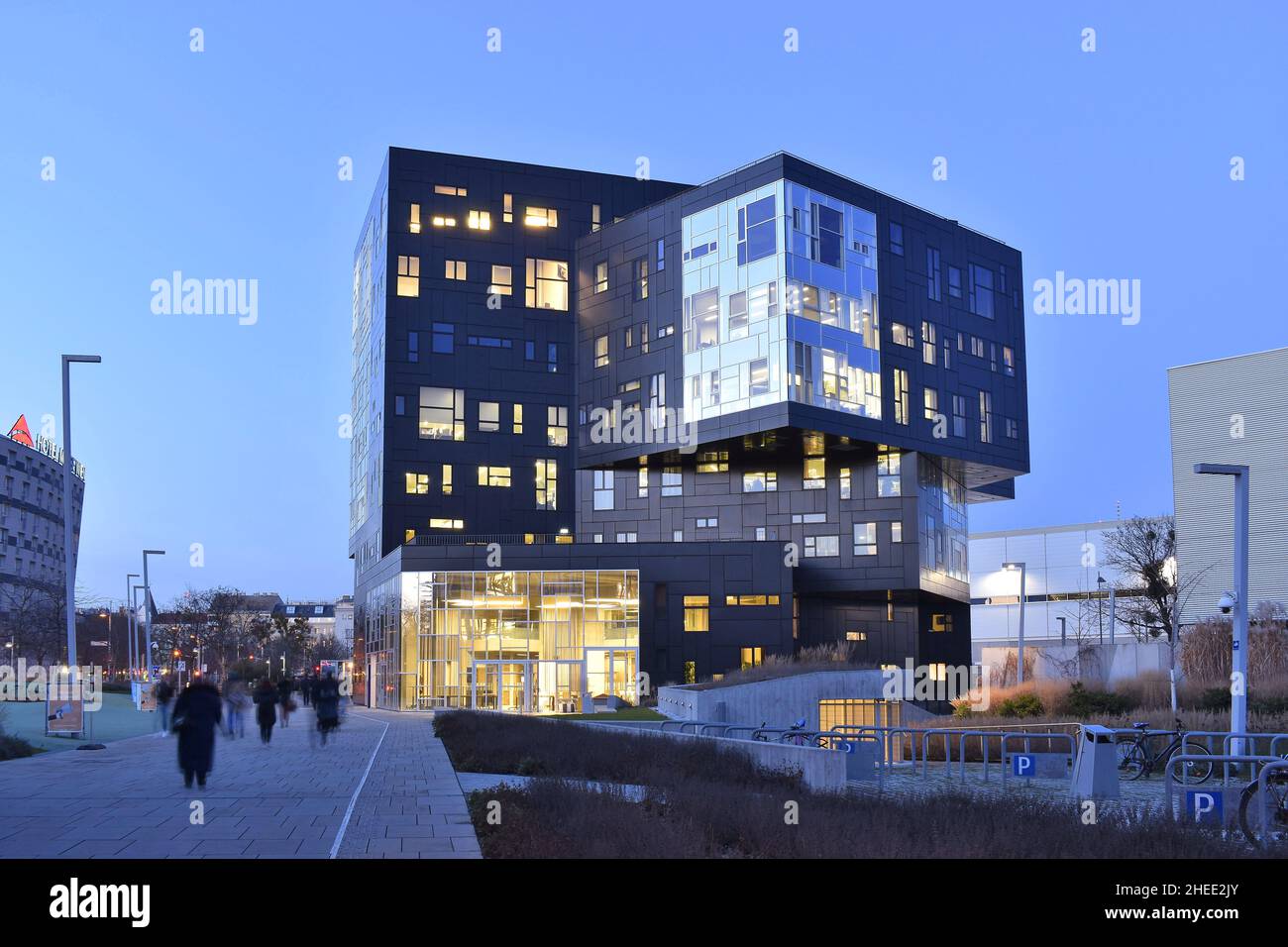 Wu campus vienna vienna university -Fotos und -Bildmaterial in hoher ...