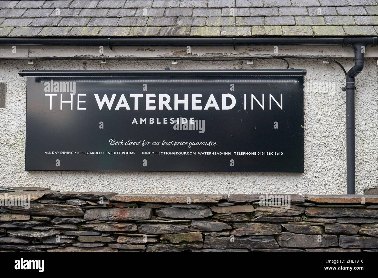 Waterhead inn schild -Fotos und -Bildmaterial in hoher Auflösung – Alamy