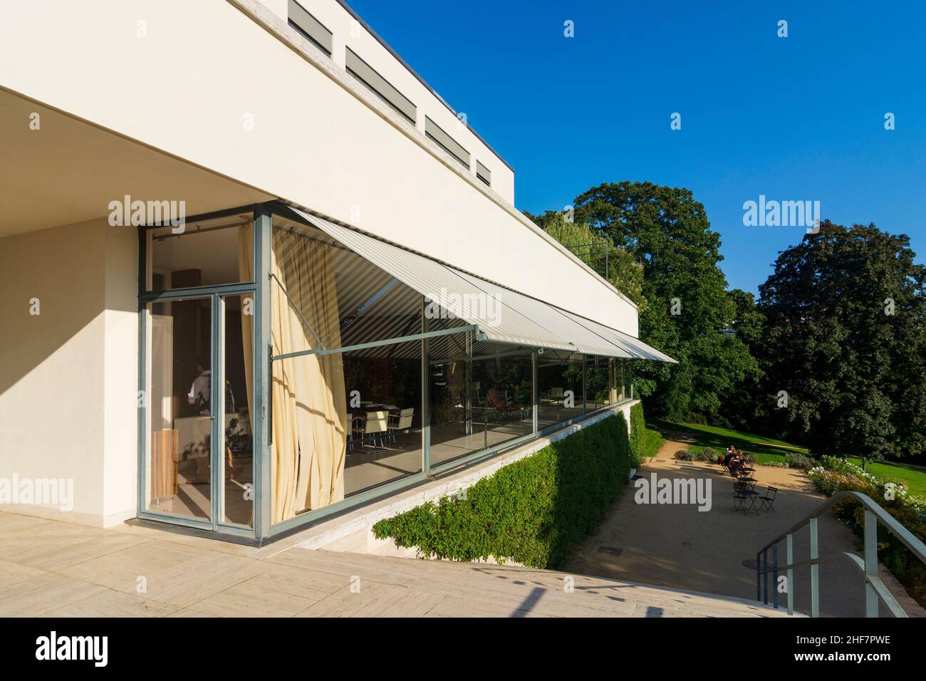 Villa tugendhat in brno -Fotos und -Bildmaterial in hoher Auflösung – Alamy