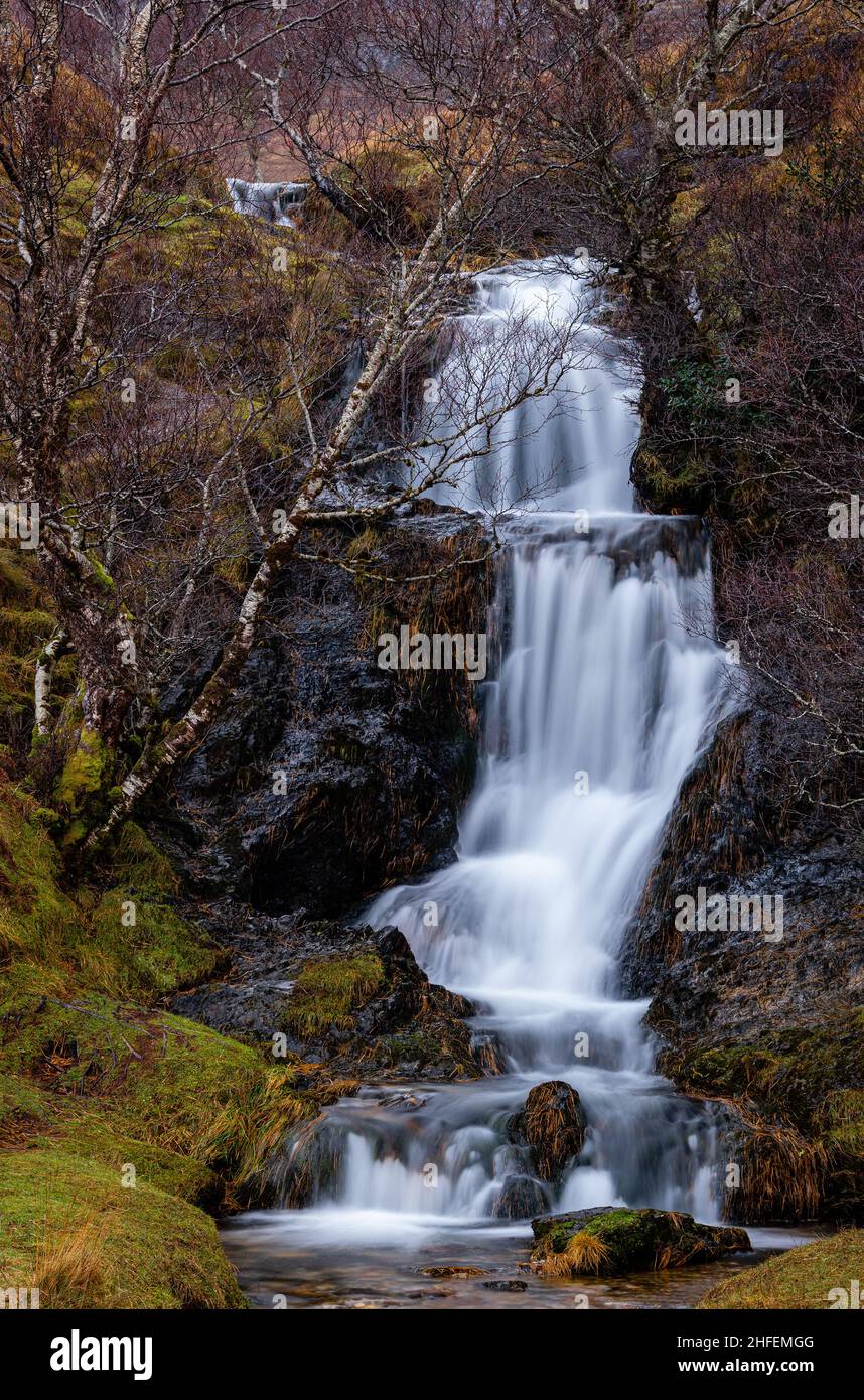 Scotland sutherland waterfall -Fotos und -Bildmaterial in hoher ...