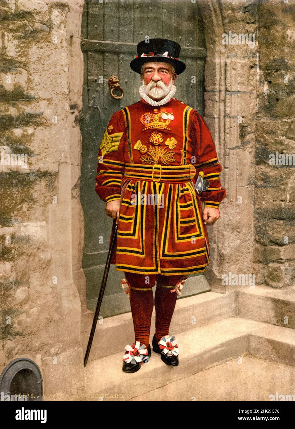 Beefeater in uniform -Fotos und -Bildmaterial in hoher Auflösung – Alamy