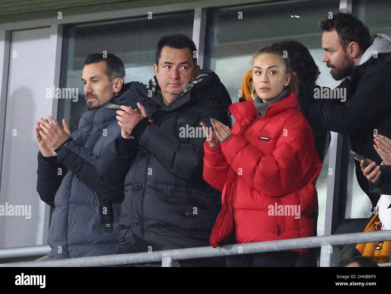 Der neue Besitzer von Hull City, Acun Ilicali, und die Partnerin Ayca ...