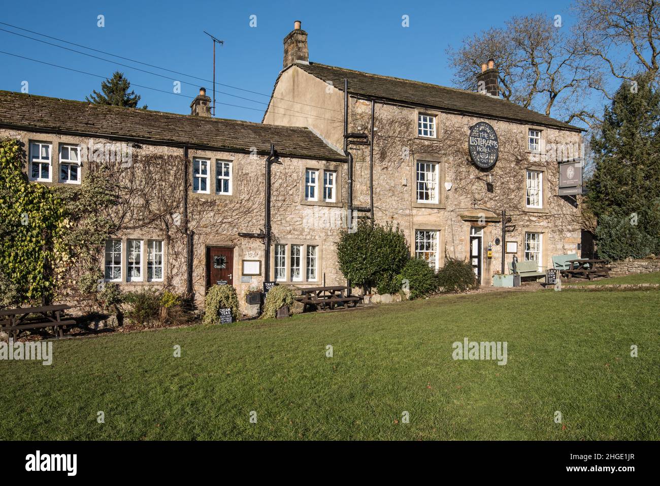 Das Lister Arms Hotel, Malham in Malhamdale (nicht weit von Malham Cove ...