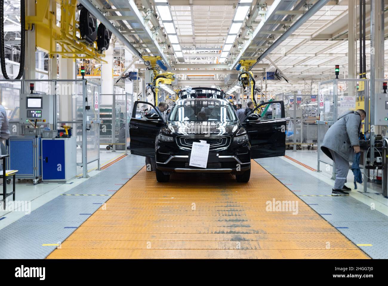 Minsk, Weißrussland - 15. Dezember 2021: Die Karosserie ist in der ...