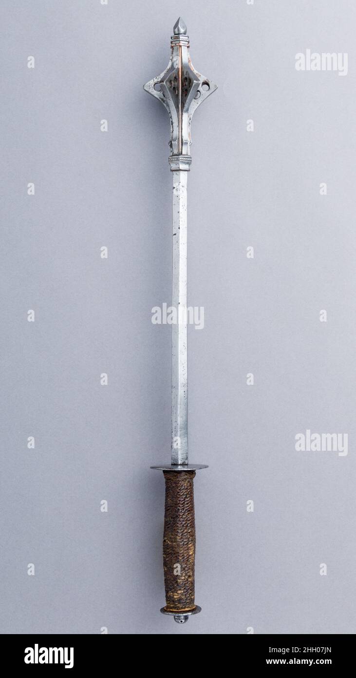 Waffen aus dem 15 jahrhundert -Fotos und -Bildmaterial in hoher ...