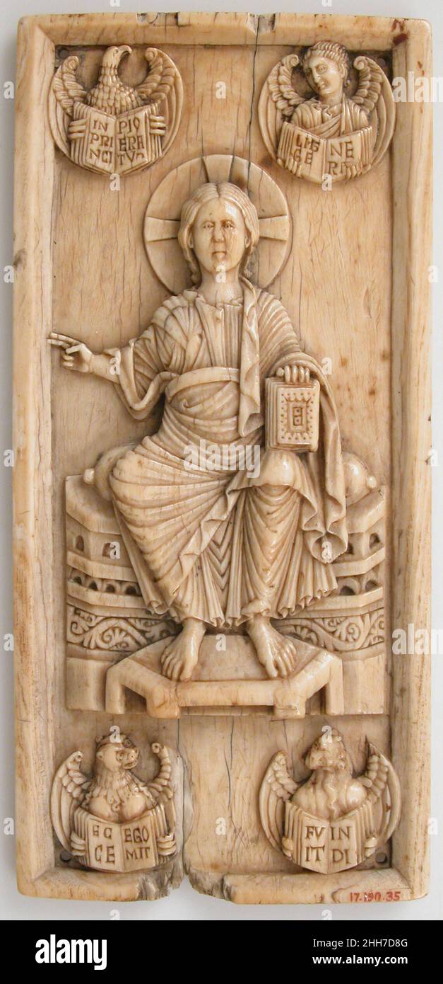 Buchdeckungstafel mit Christus in Majestät und den Symbolen der vier ...