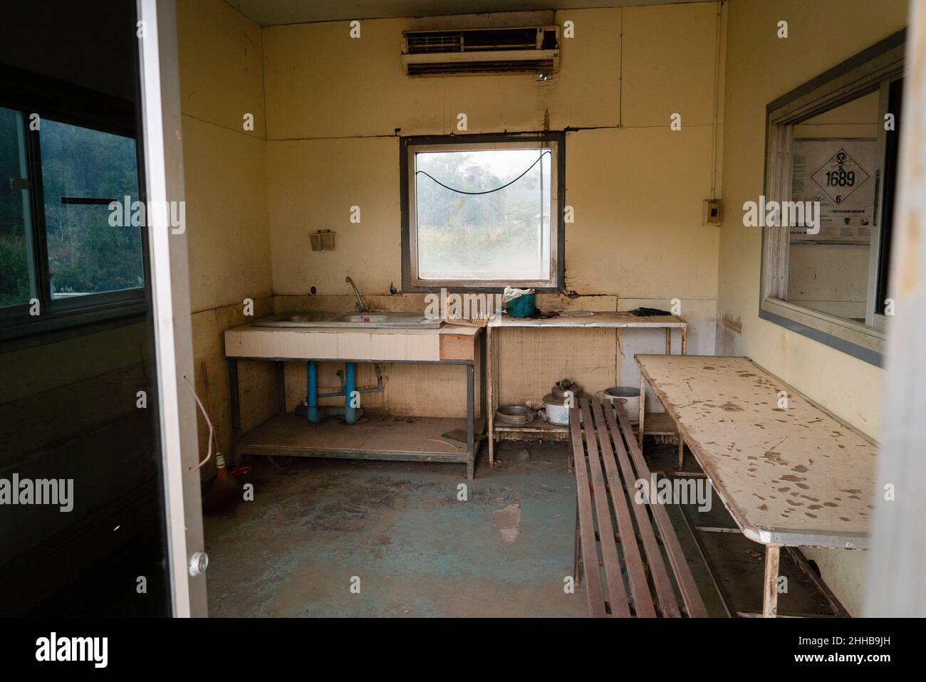 Cyanide poisoning -Fotos und -Bildmaterial in hoher Auflösung – Alamy