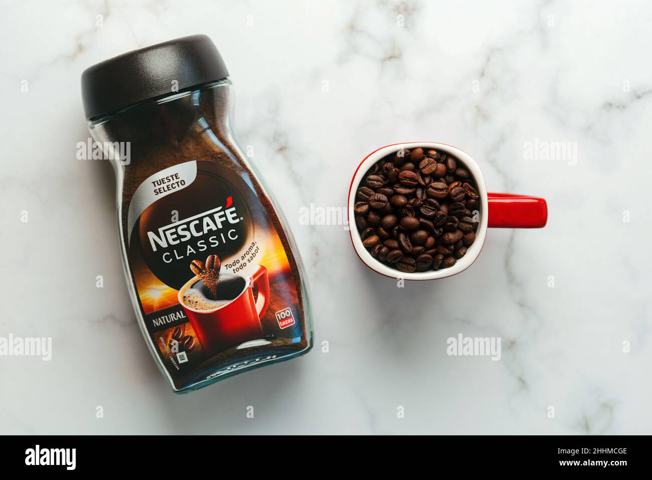 Kaffeebohnen logo -Fotos und -Bildmaterial in hoher Auflösung – Alamy