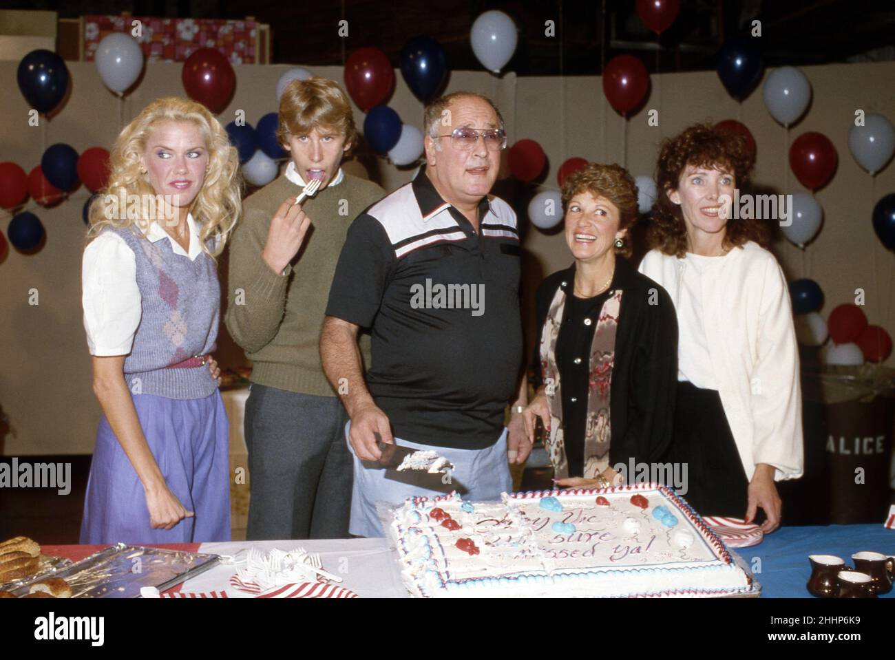 Alice Cast: Celia Weston, Philip McKeon, Vic Tayback, Linda Lavin und ...