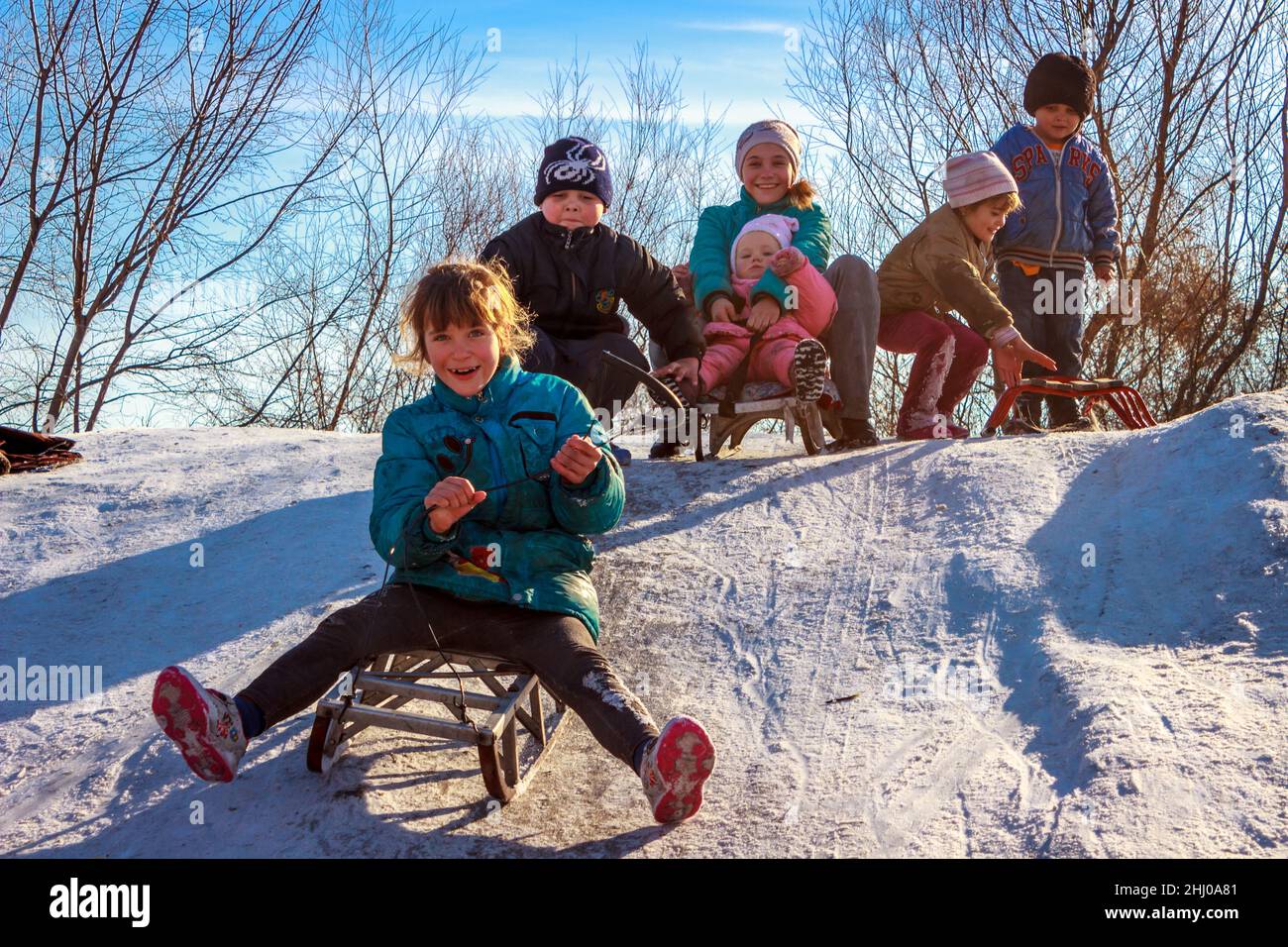 Kasachstan kids -Fotos und -Bildmaterial in hoher Auflösung – Alamy