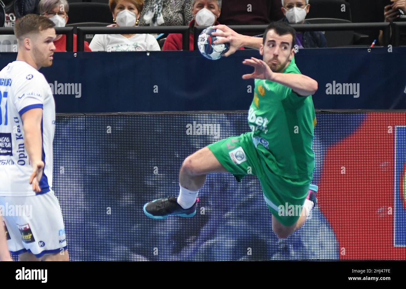 Milos vujovic montenegro -Fotos und -Bildmaterial in hoher Auflösung ...