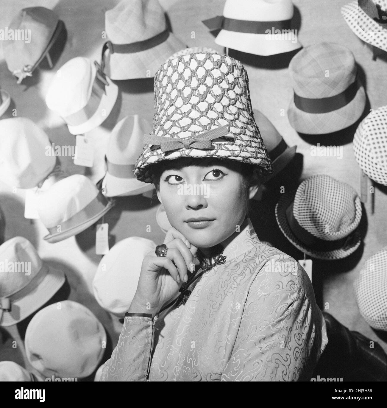 World Of Suzie Wong Stockfotos und -bilder Kaufen - Alamy