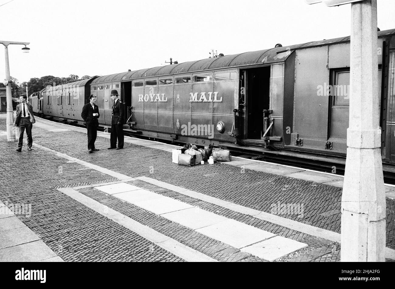 1963 der große Eisenbahnraub war der Raub von £2,6 Millionen von einem ...