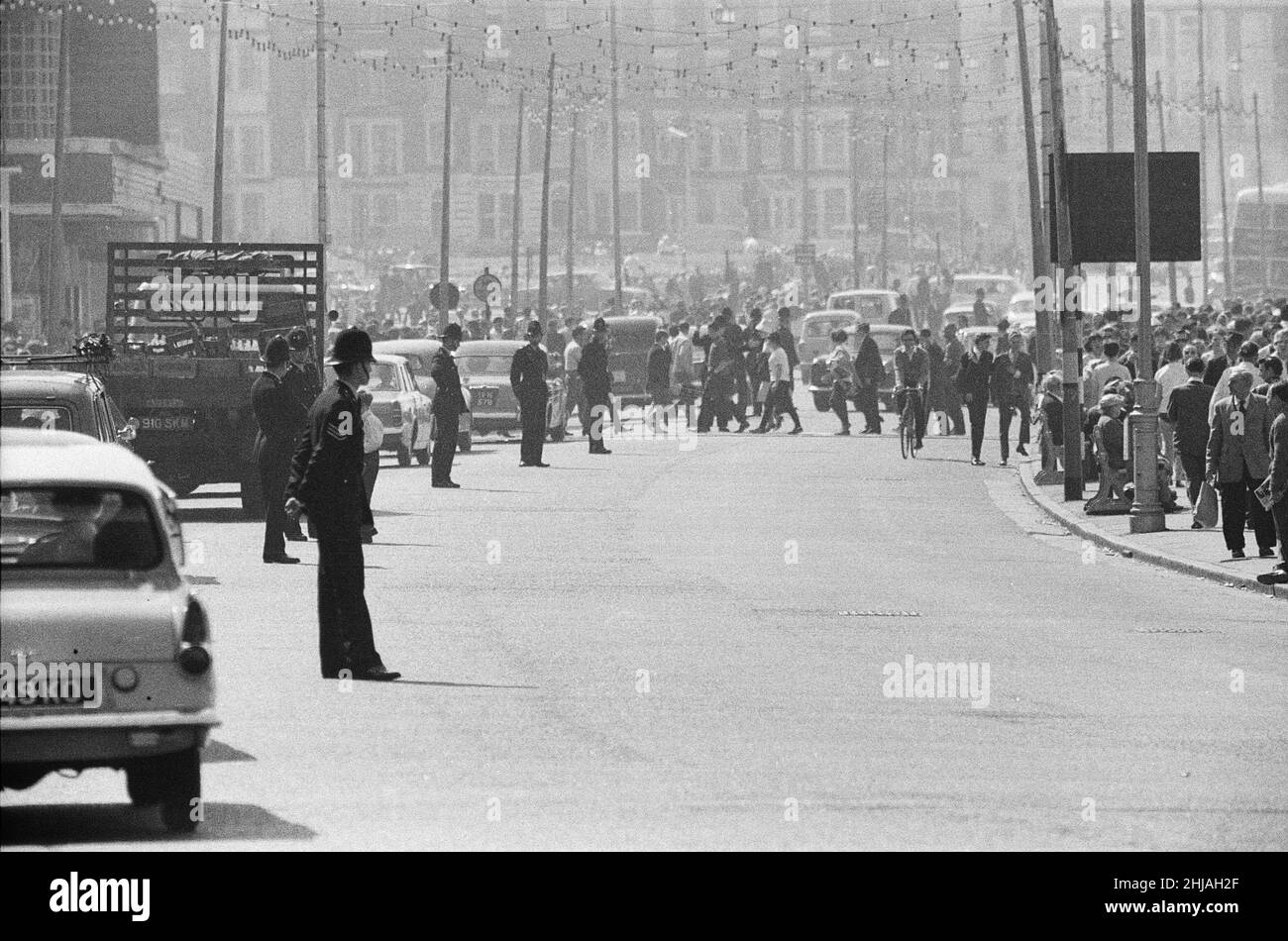 Mods and rockers 1964 -Fotos und -Bildmaterial in hoher Auflösung – Alamy