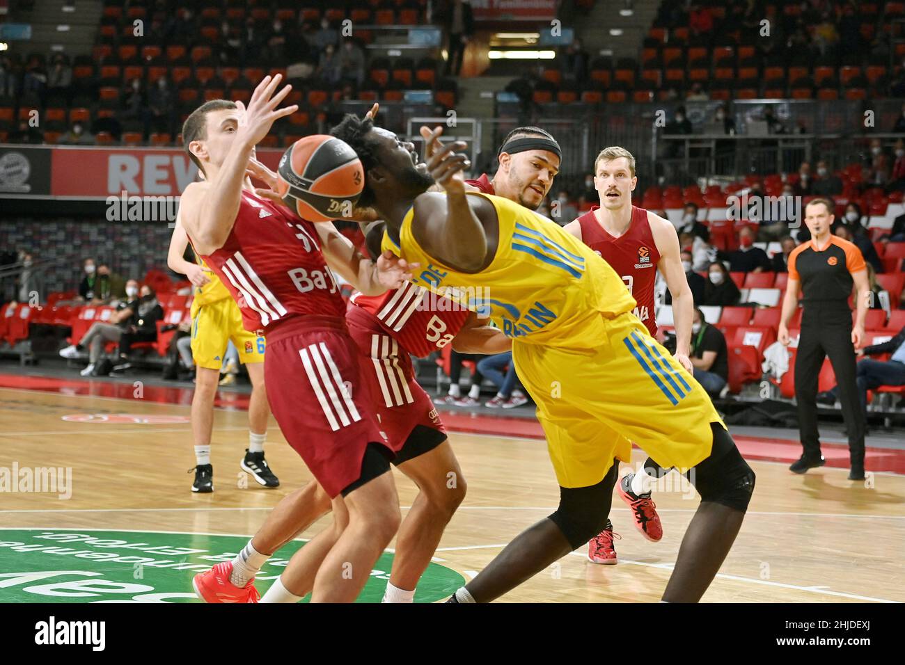 Koumadje christ alba berlin -Fotos und -Bildmaterial in hoher Auflösung ...