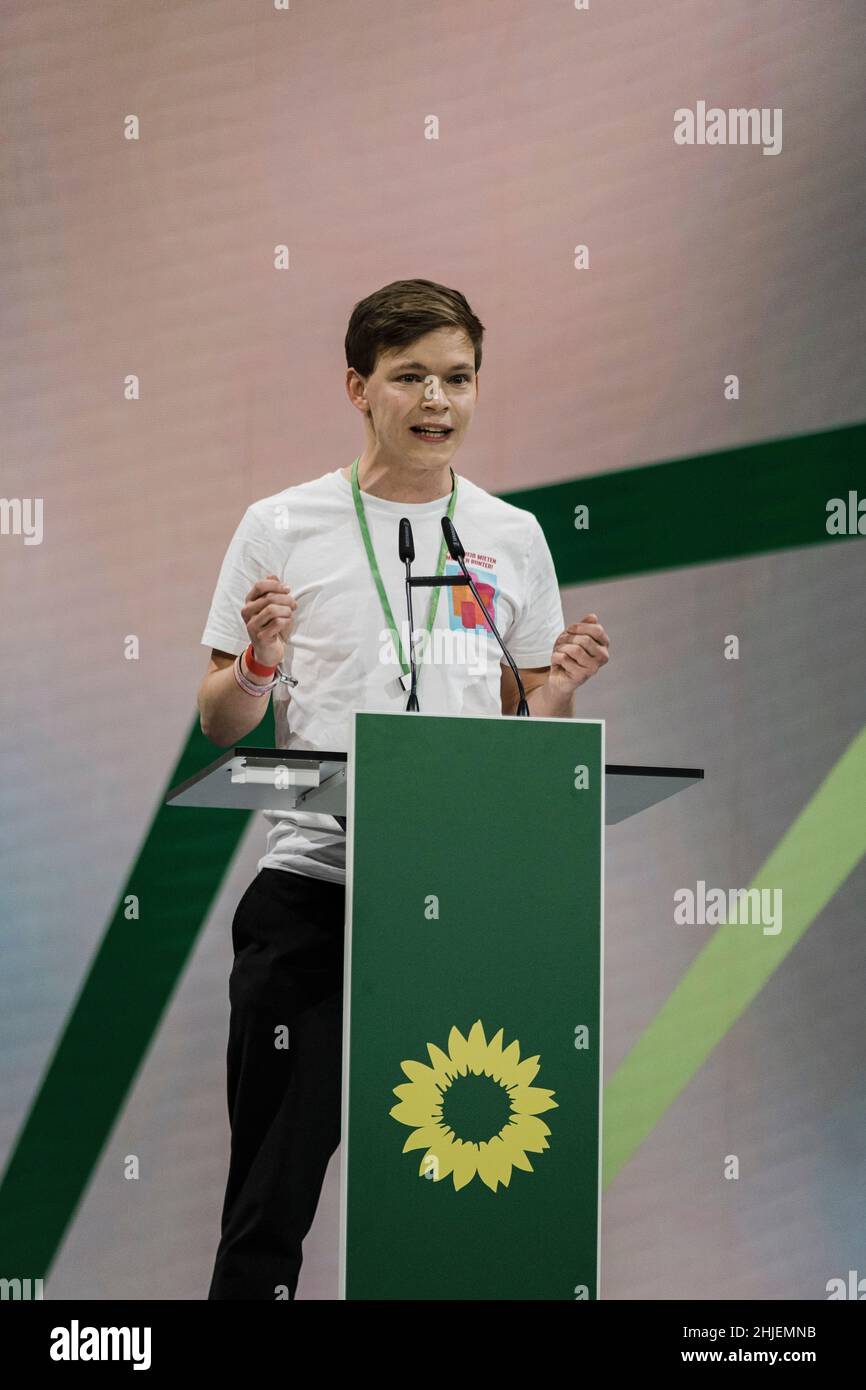 Timon dzienus -Fotos und -Bildmaterial in hoher Auflösung – Alamy