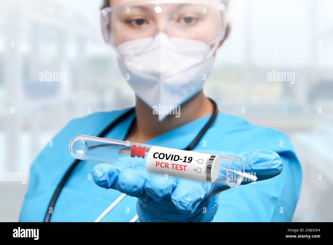 Healthcare , Medical hat einen PCR-Test Coronavirus COVID-19 ...