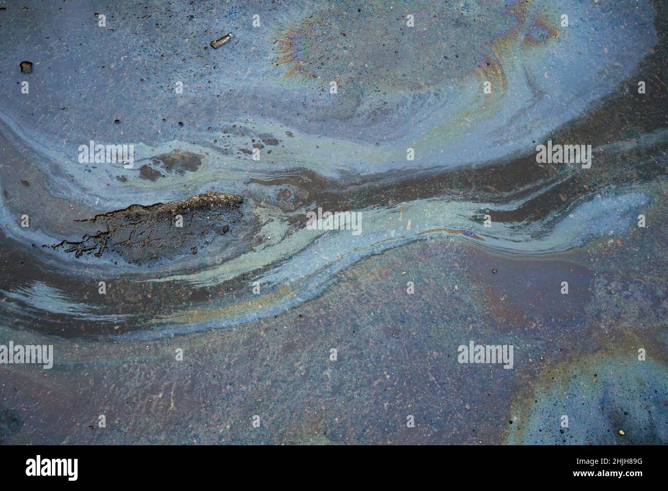 Farbe benzin -Fotos und -Bildmaterial in hoher Auflösung – Alamy