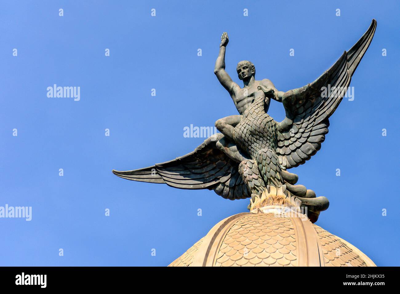 Zeus and ganymede -Fotos und -Bildmaterial in hoher Auflösung – Alamy