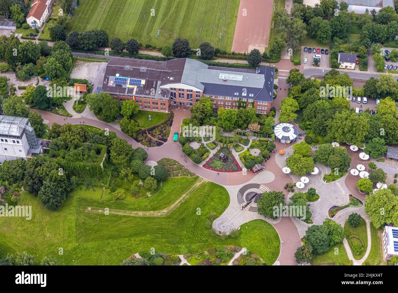 Luftaufnahme, Vergnügungspark Maximilianpark, Haupteingang, Bürgeramt ...