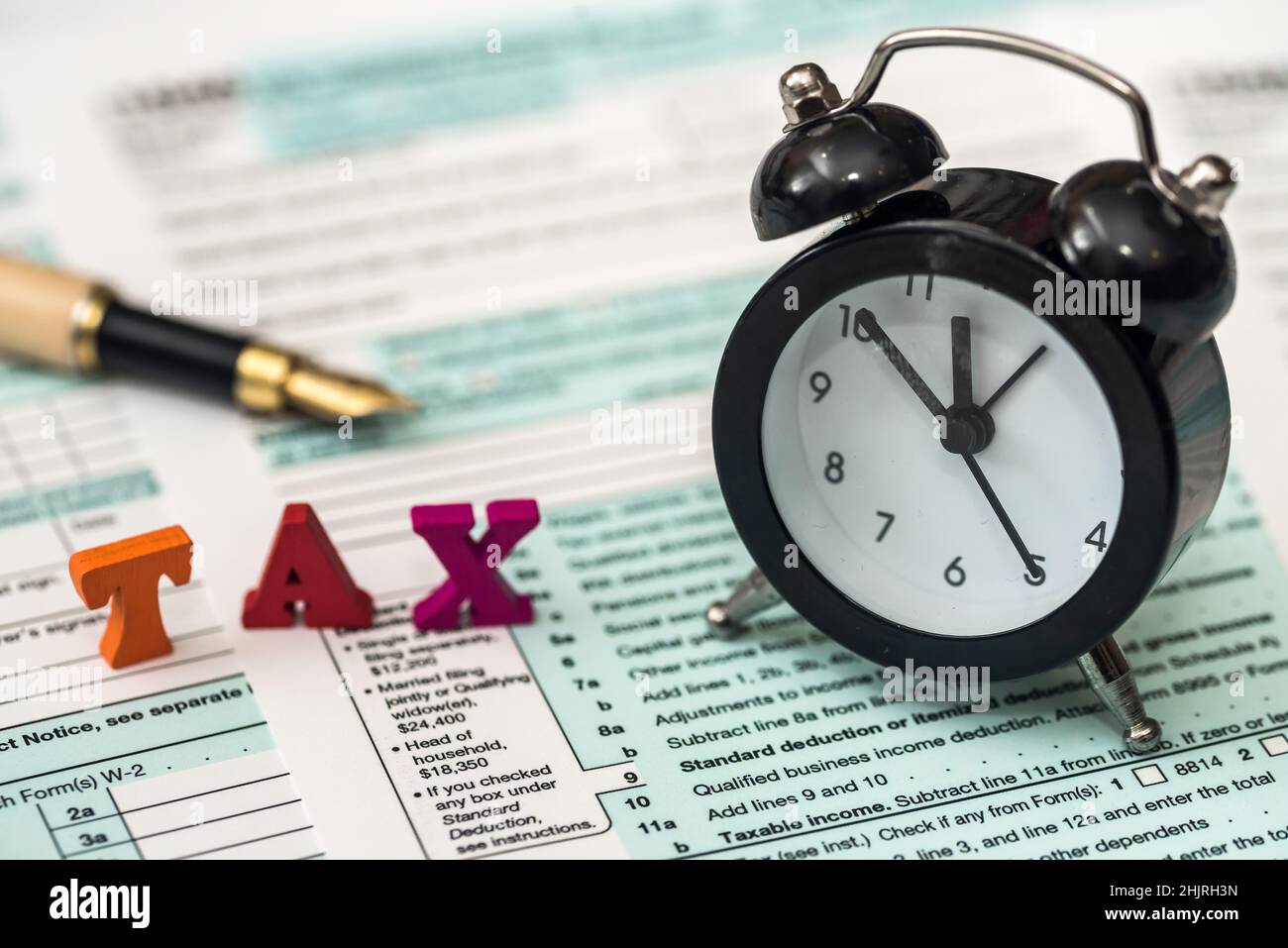 Form von geld -Fotos und -Bildmaterial in hoher Auflösung – Alamy