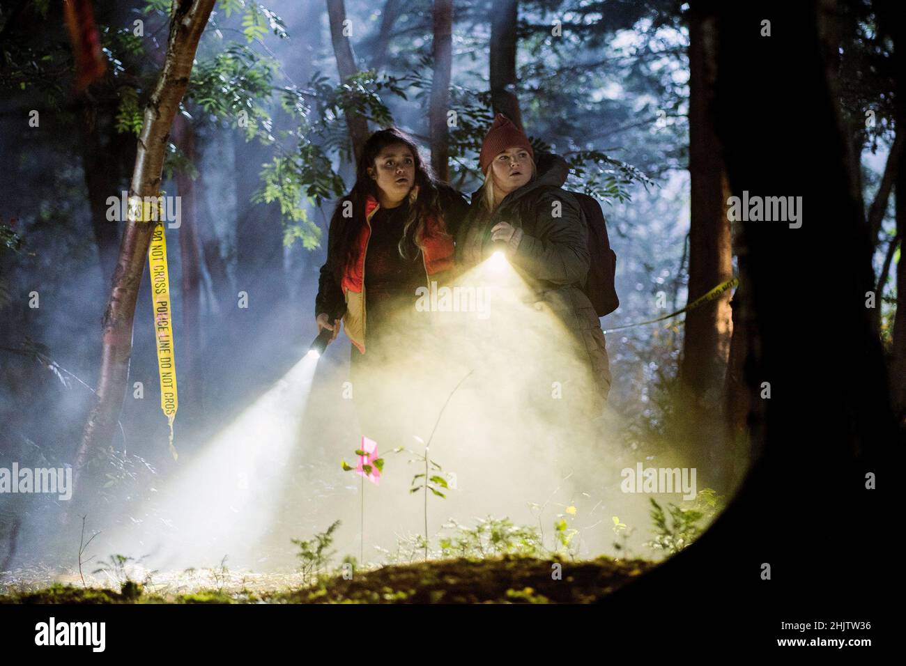 ASTRAD & LILLY RETTEN DIE WELT, von links: Jana Morrison, Samantha ...