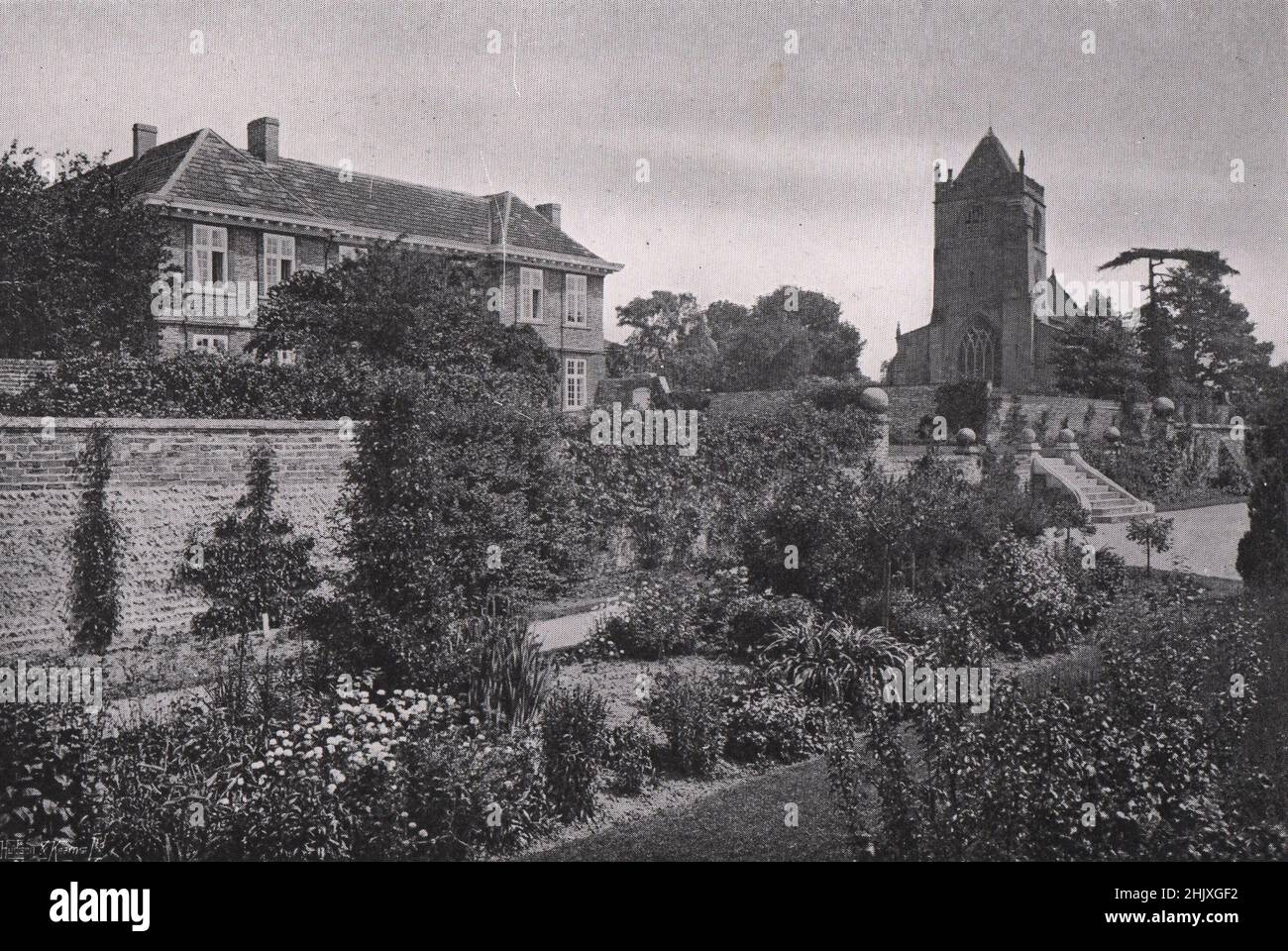 Das Haus und die Kirche. Yorkshire. Whixley Hall, in der Nähe von York ...