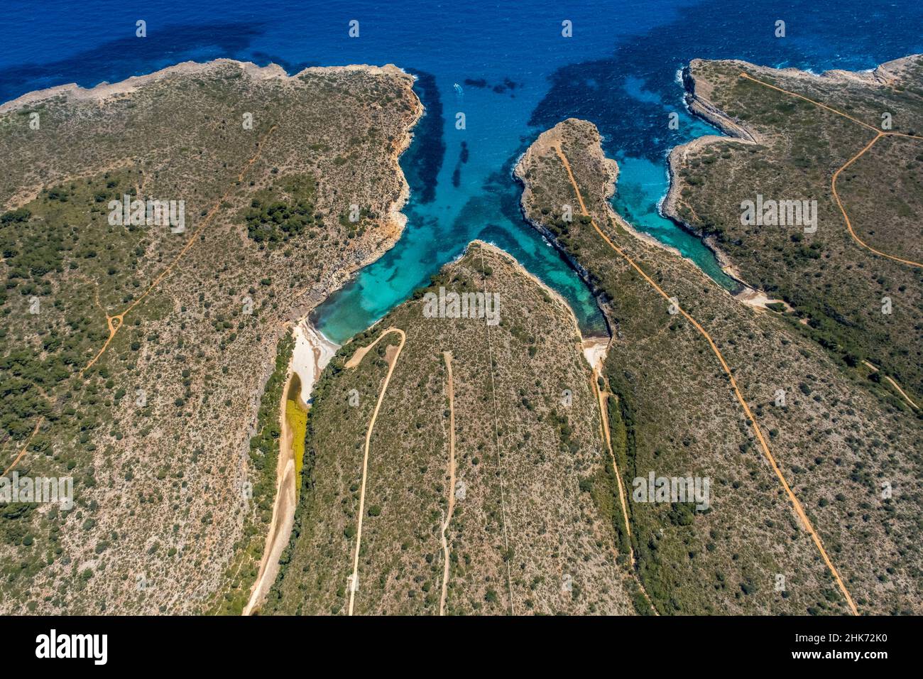 Luftaufnahme, Bucht mit Cala Magraner Strand, Cala Pilota Strand und ...