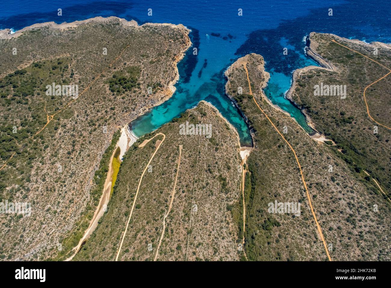 Luftaufnahme, Bucht mit Cala Magraner Strand, Cala Pilota Strand und ...